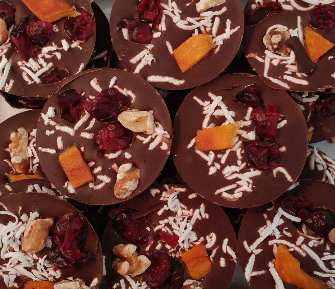 DELICIOUS HOMEMADE CHOCOLATES: A HEALTHIER VERSION OF A SWEET TREAT
